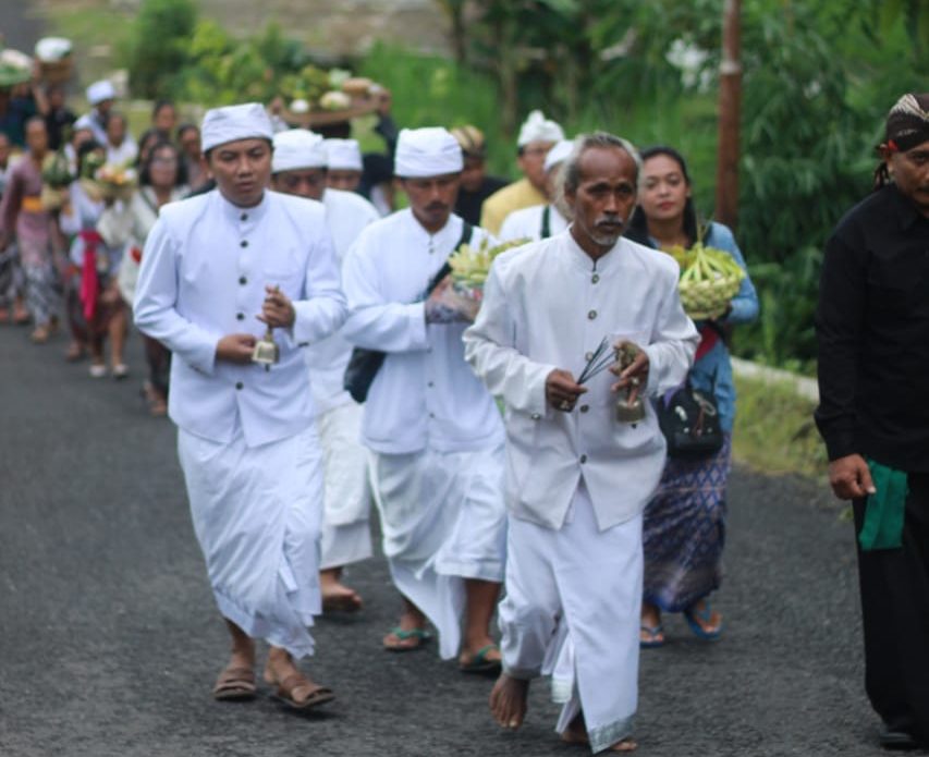 Ritual Sakral Wana Kerti: Memperkuat Spiritualitas dan Keseimbangan ...